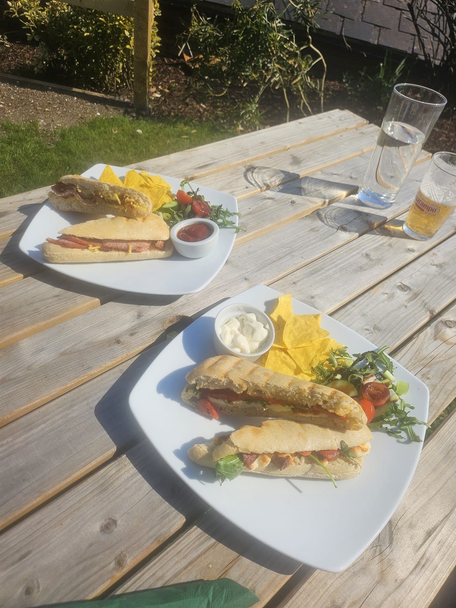 The Greyhound, Overton